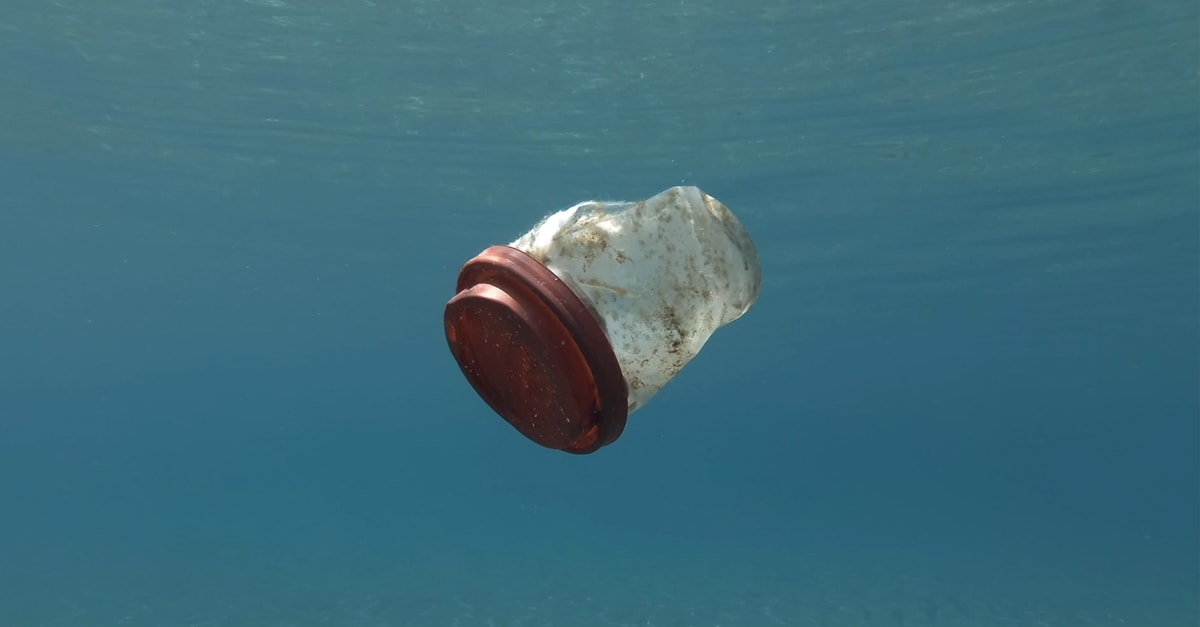 Plastic packaging | Lombard Odier