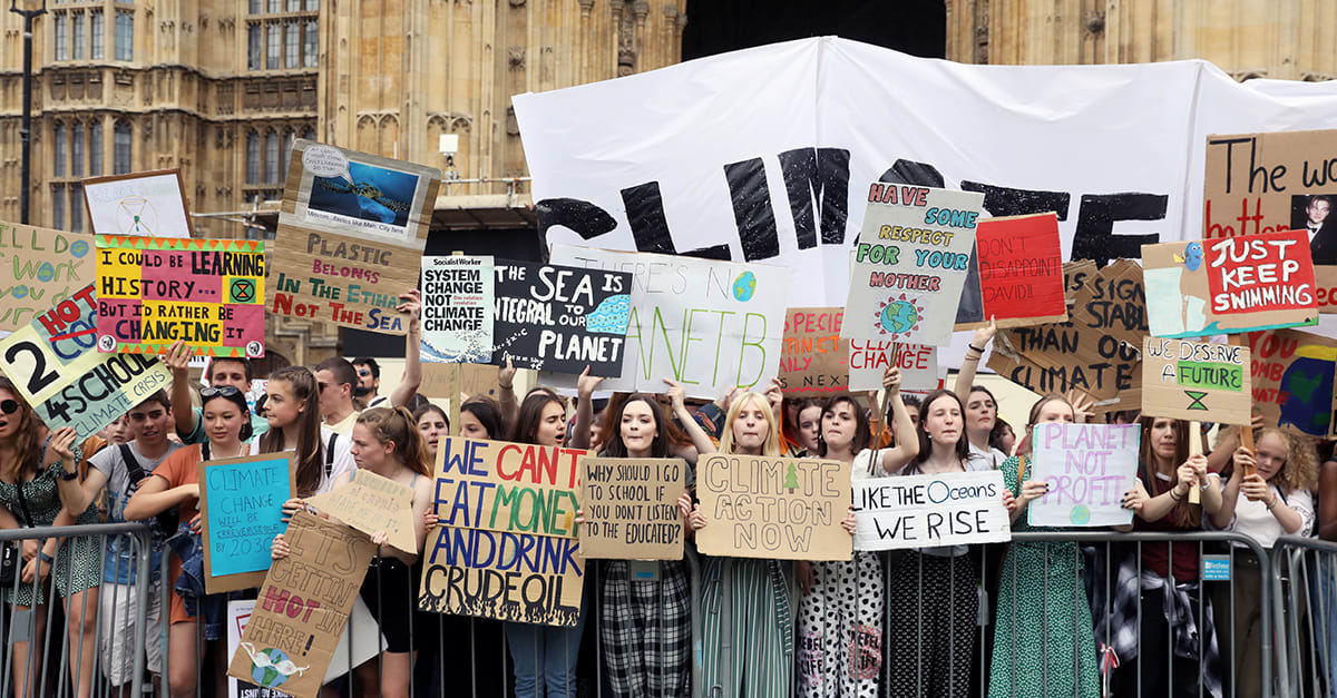 RethinkSustainability-YouthInRevolt_LinkedIn-Facebook.jpg