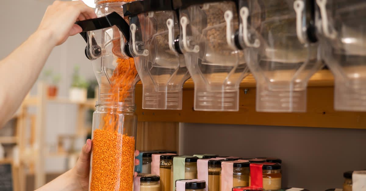 Plastic wrap: curbing microplastics and promoting reuse models ...